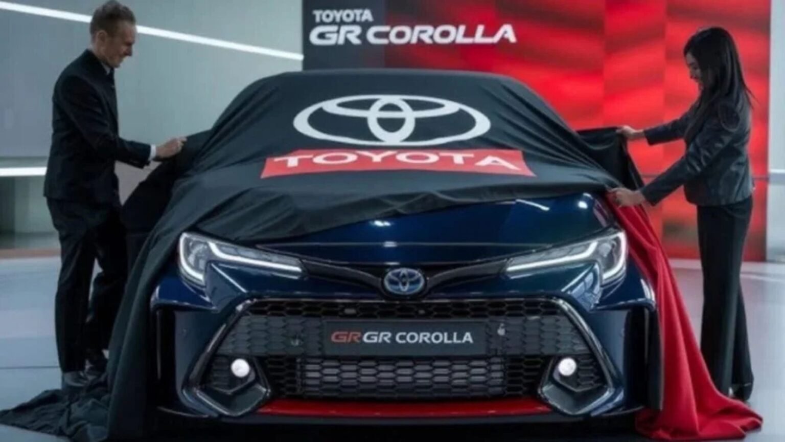 Toyota GR Corolla 2025 Revealed: 300 HP Turbo Power, Aggressive Design ...