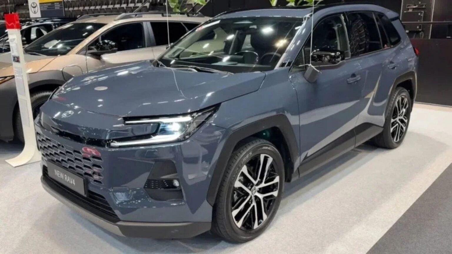 Toyota RAV4 2025 Revealed: Bold Design, Excellent Fuel Efficiency ...